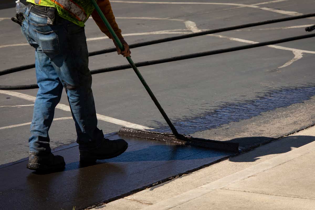 When Is Best Time to Pave a Driveway & Repair Asphalt